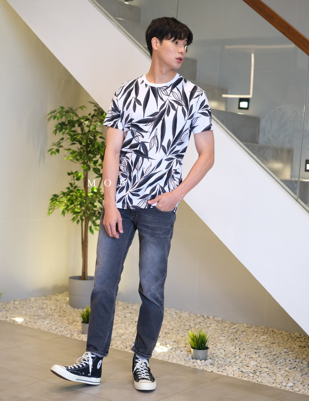 MOB - ARSST09007 Graphic Tee Black White Leaf (XS ONLY)