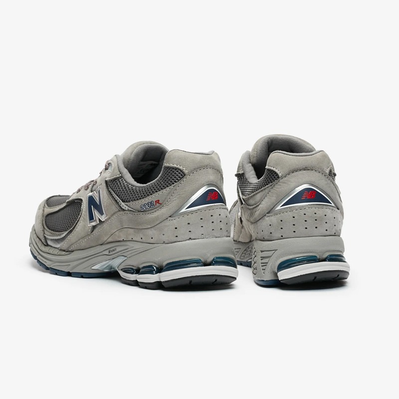 SPORT WAREHOUSE - NEW BALANCE 2002R - LIGHT GREY