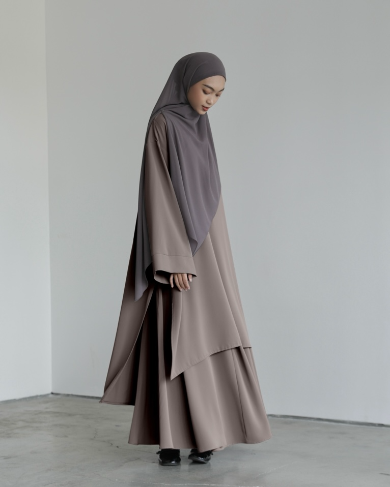 A trendsetter, designer items, affordable - Sabamodest Airy Anti UV Set