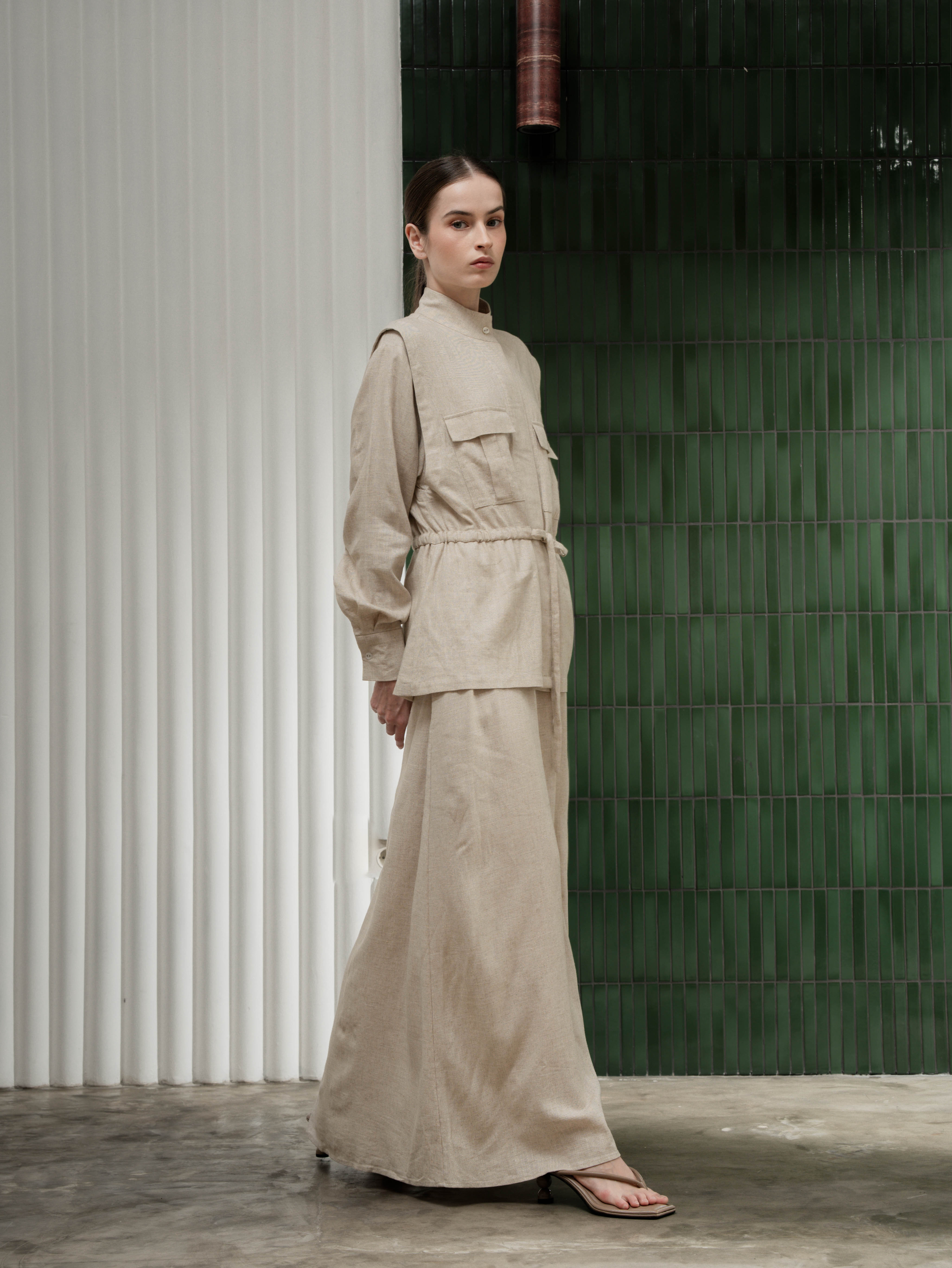 Aleza Official Website - Roe Dress Set Vest Creme