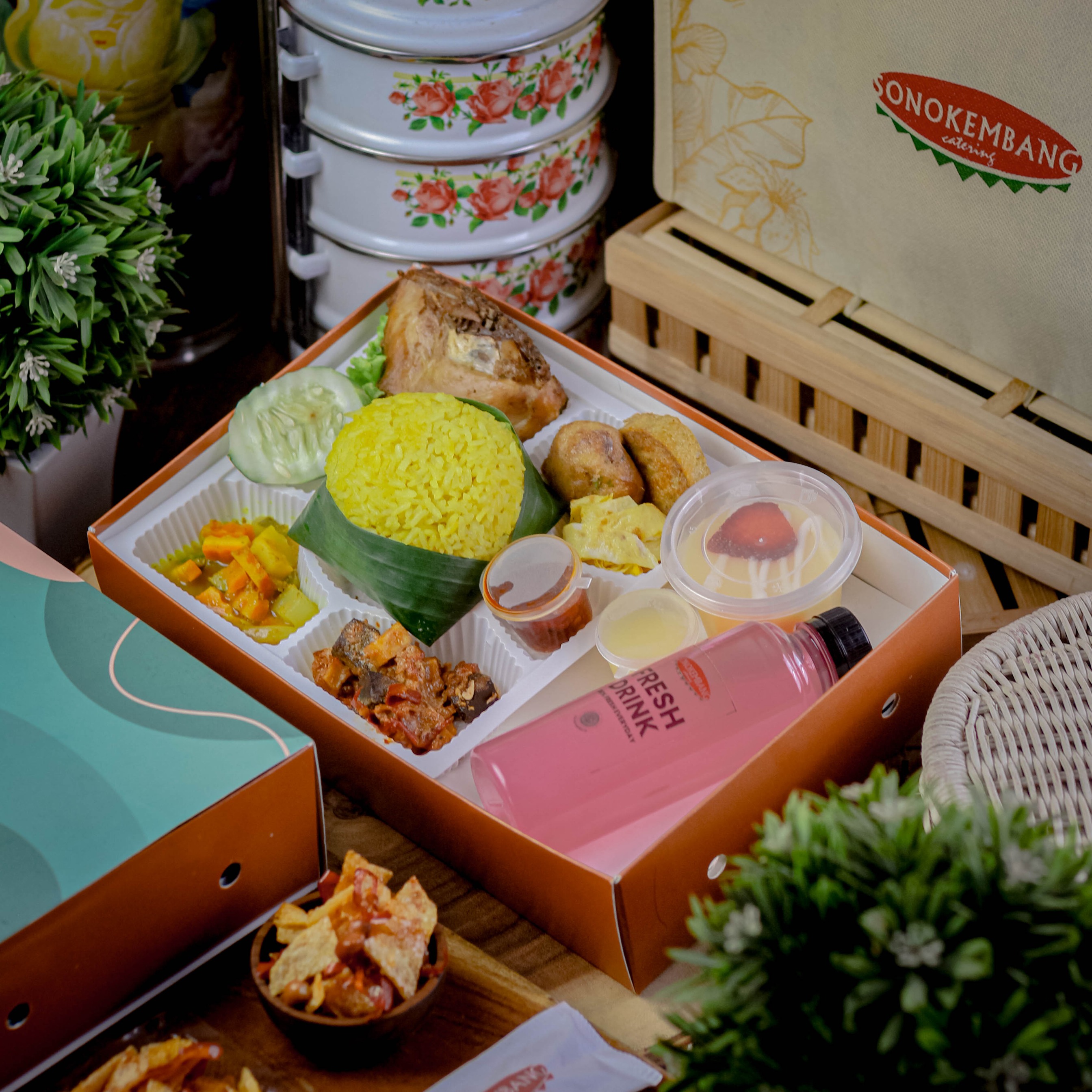sonokembang catering semarang yogyakarta - Hantaran Nasi Kuning