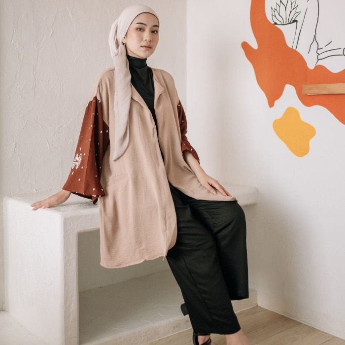 DAMA KARA - Berkarya Tak Mengenal Keterbatasan - Dama Kara Kaimana Outer