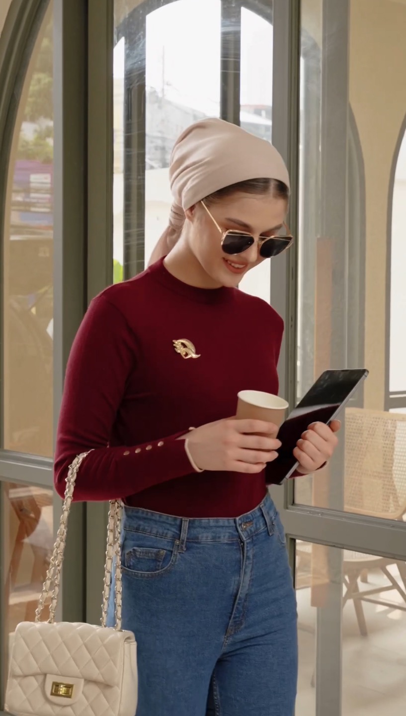 Ivy Sweater - Dianarestu