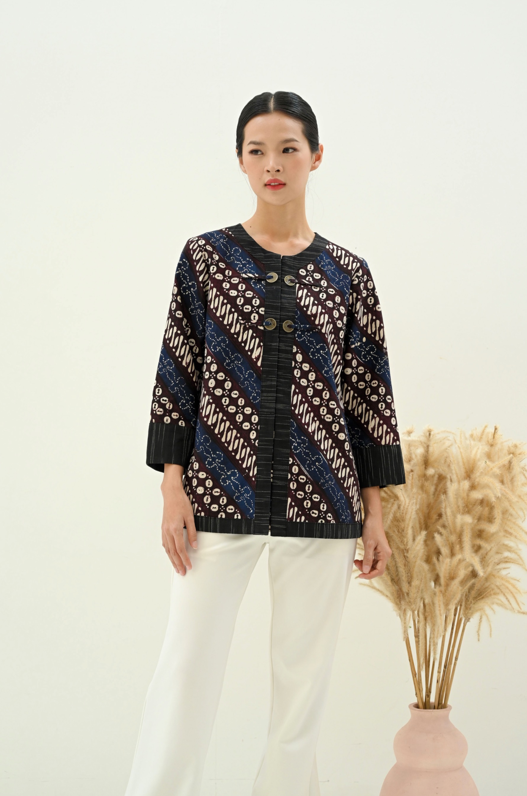 Batik Gaya Official Website - Diandra TOP 02