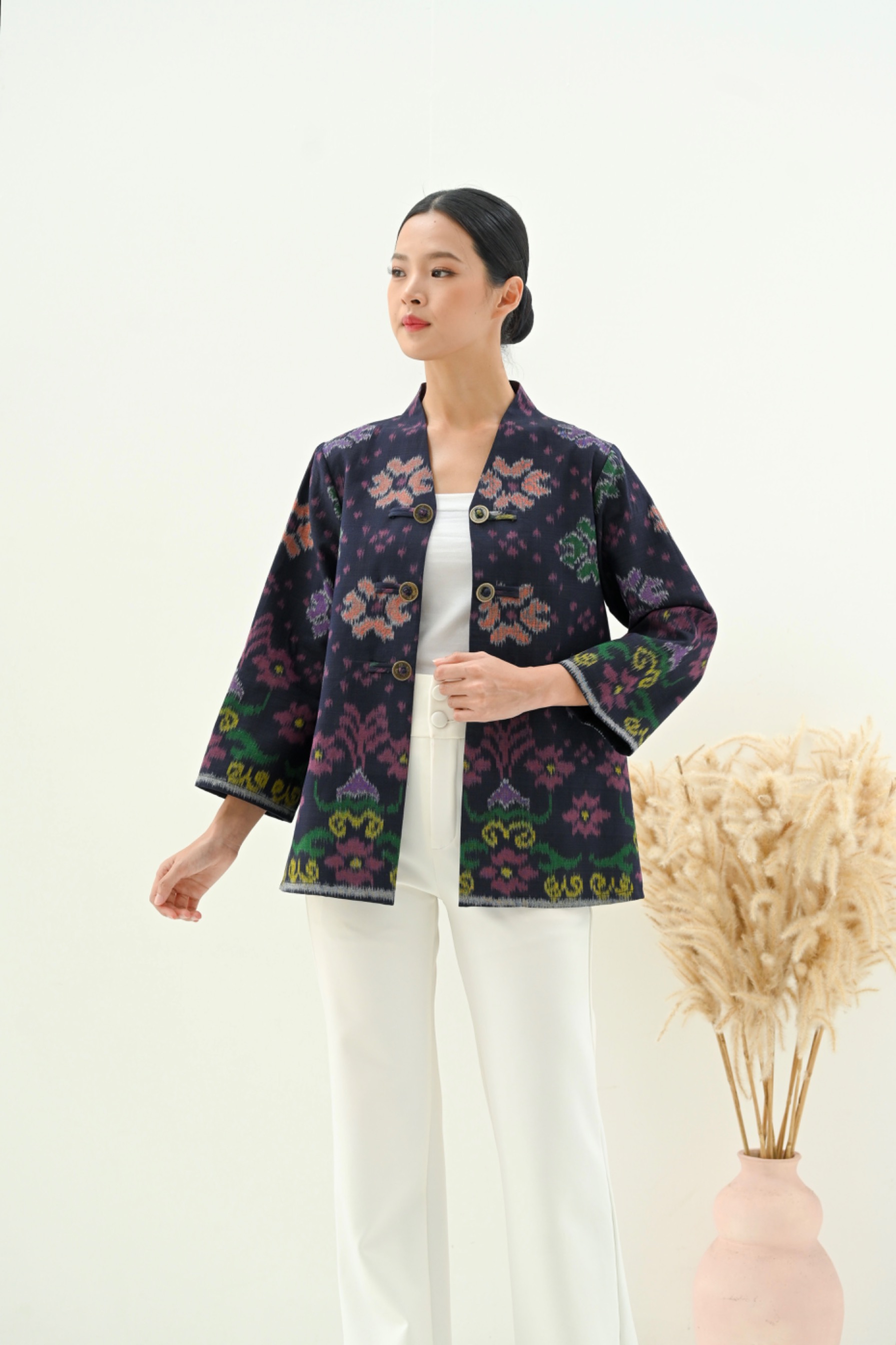 Batik Gaya Official Website - Daisha Outer 03 ( Tenun Ikat )