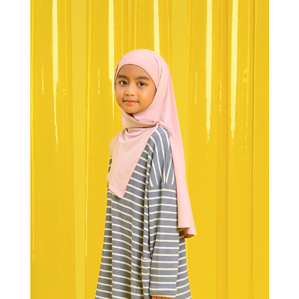 Koleksi Fashion Muslimah Modest dan Elegan - Ayna Hijab Instant Kids
