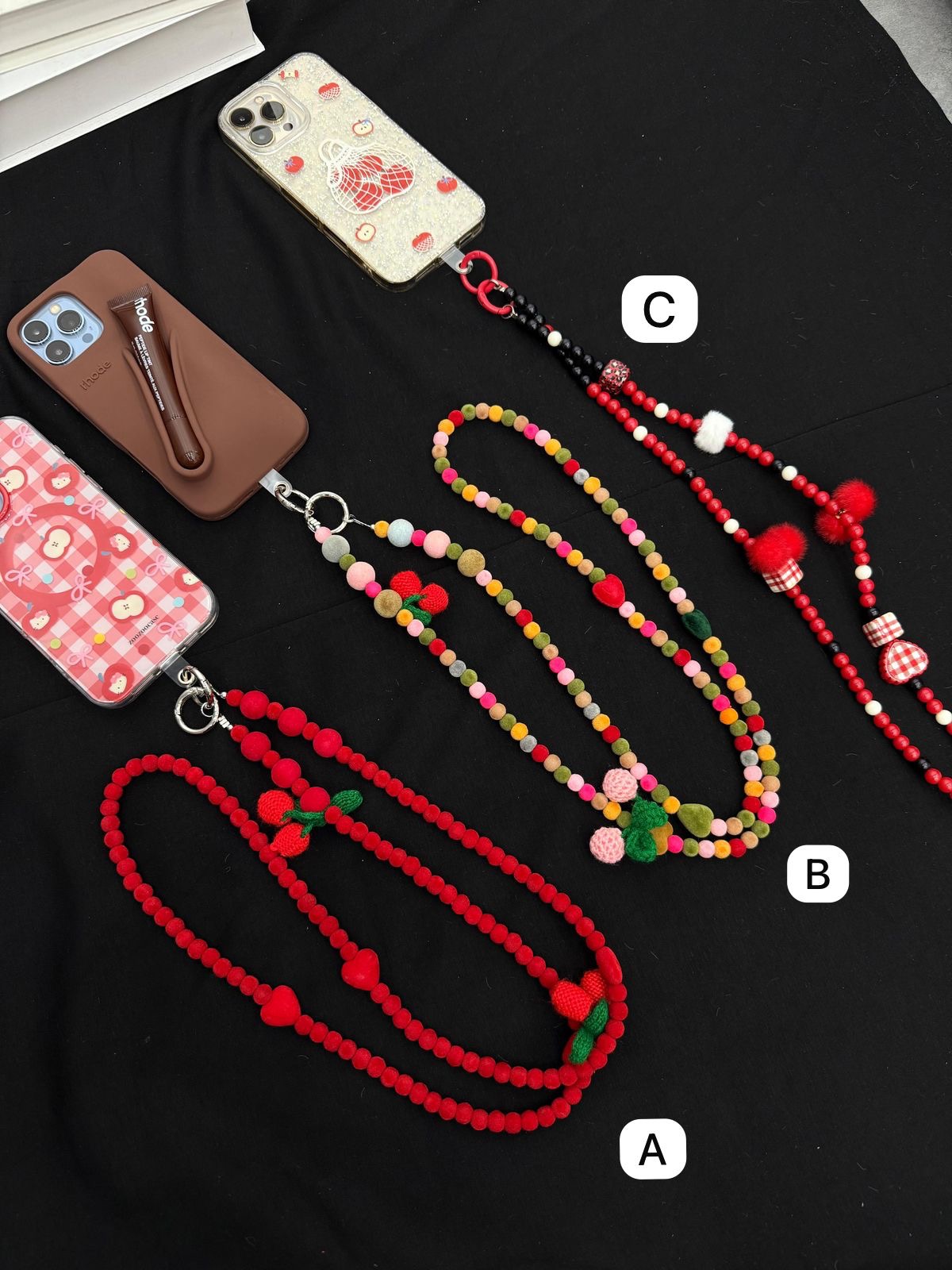 PT. LUINO BEAUTY GROUP - Phone Strap 08