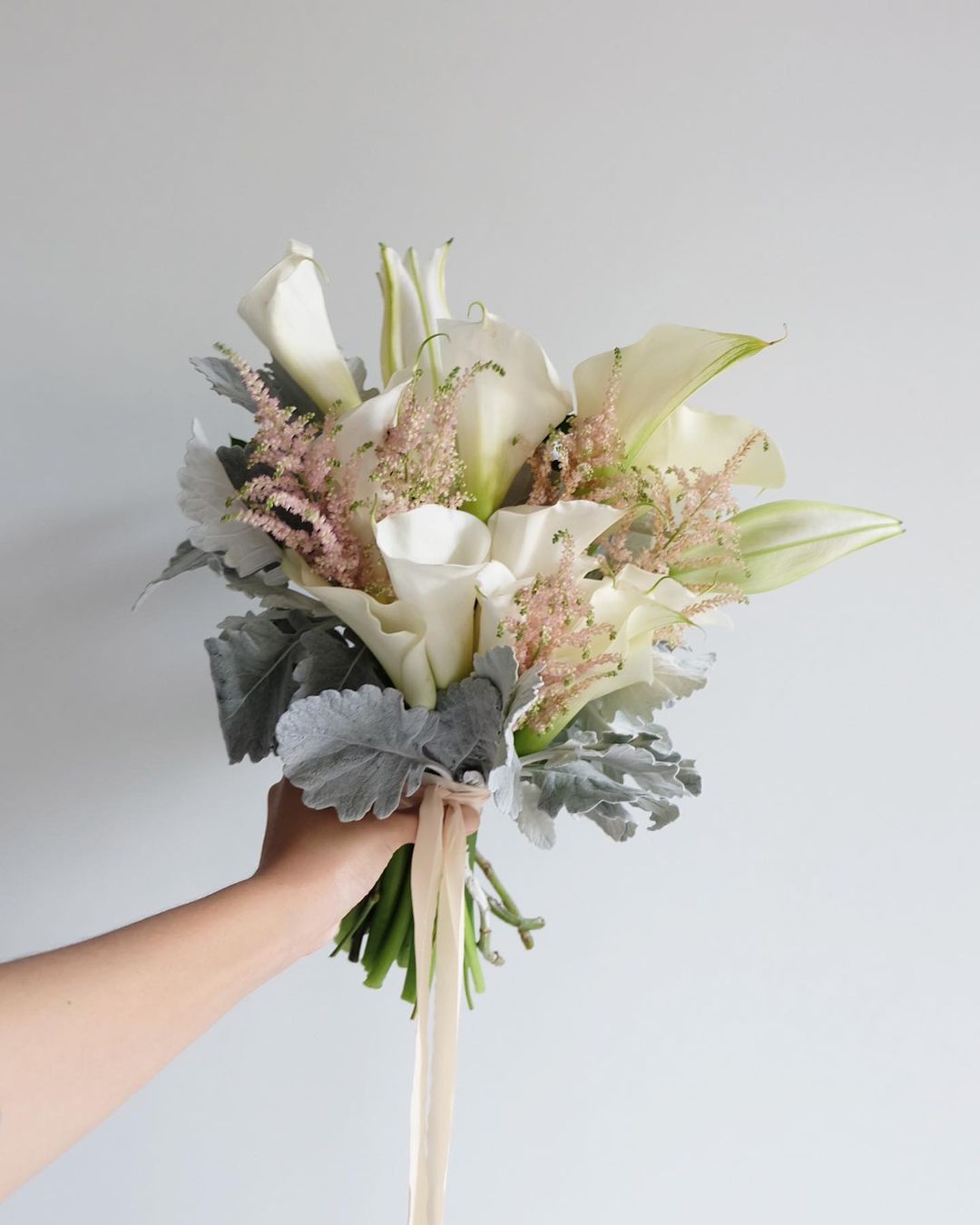 Florash - Florist Bandung - Same Day Delivery - Calla Astilbe HT Medium