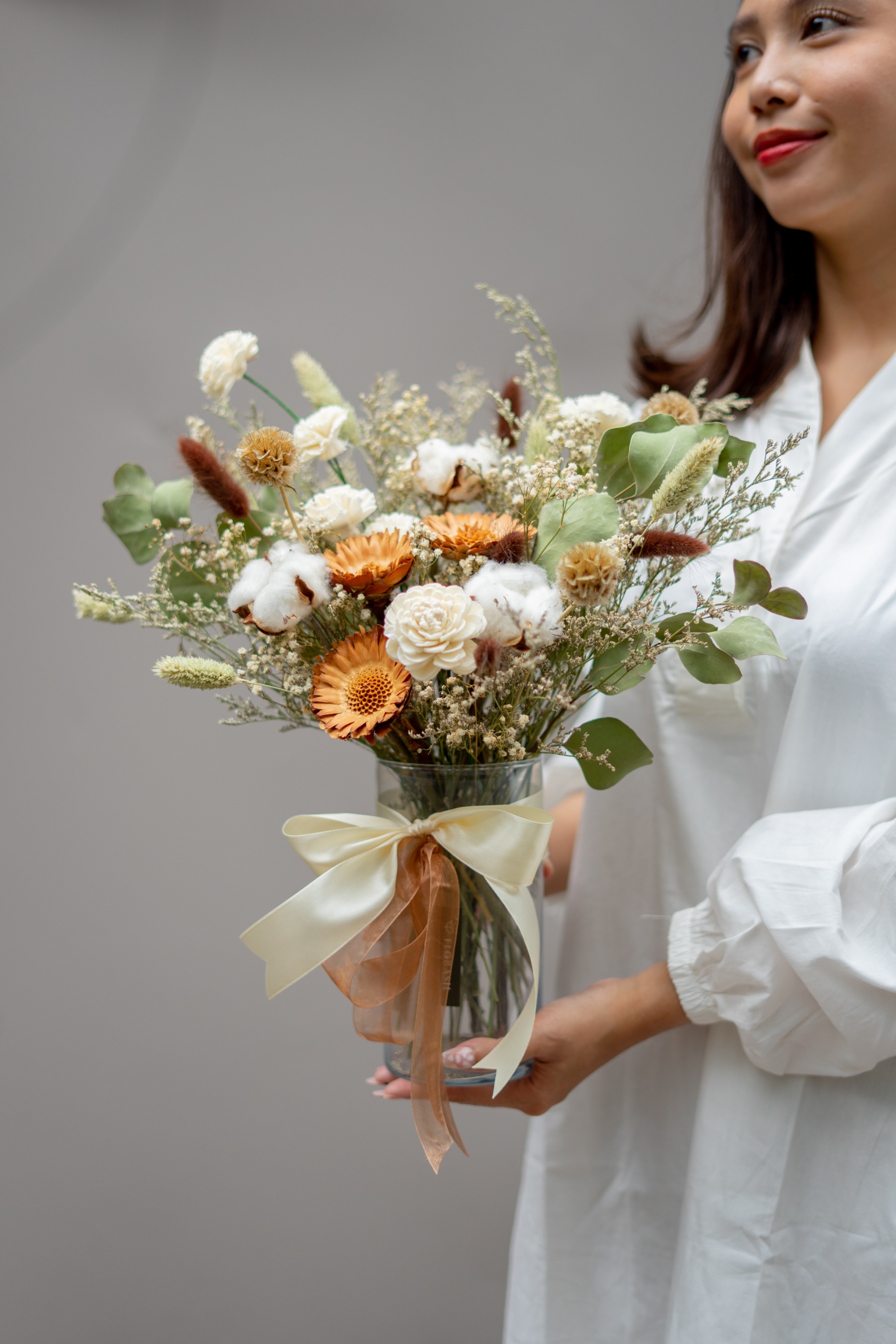 Florash - Florist Bandung - Same Day Delivery - Lara Vase Medium