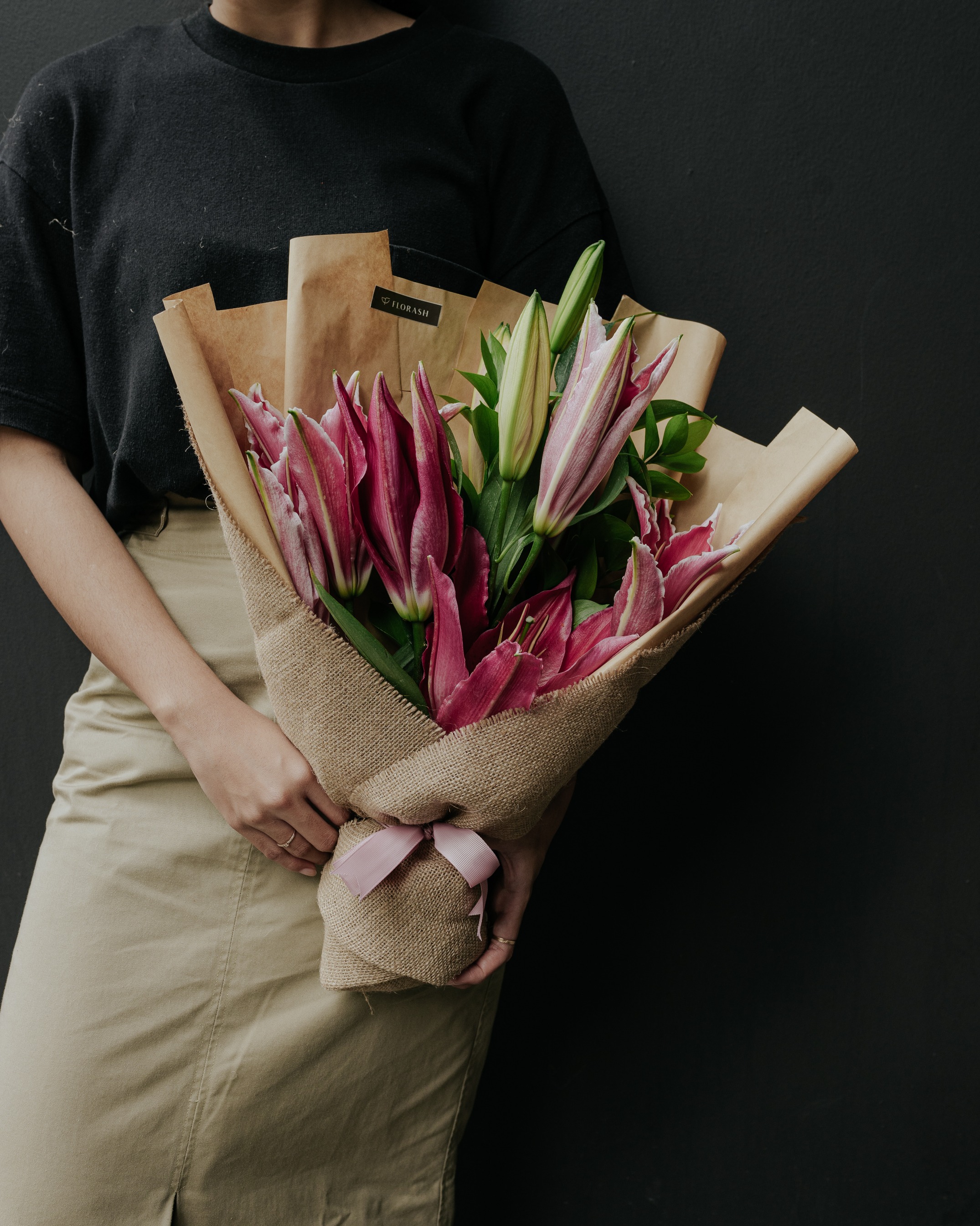Florash - Florist Bandung - Same Day Delivery - Lily HB Medium Red