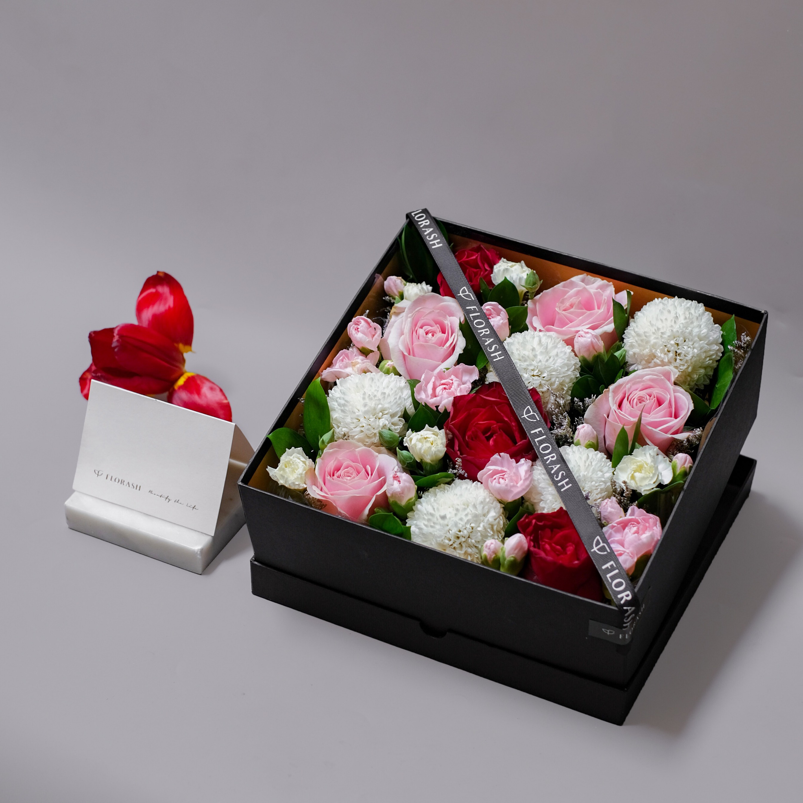 Florash - Florist Bandung - Same Day Delivery - Praia Box Small