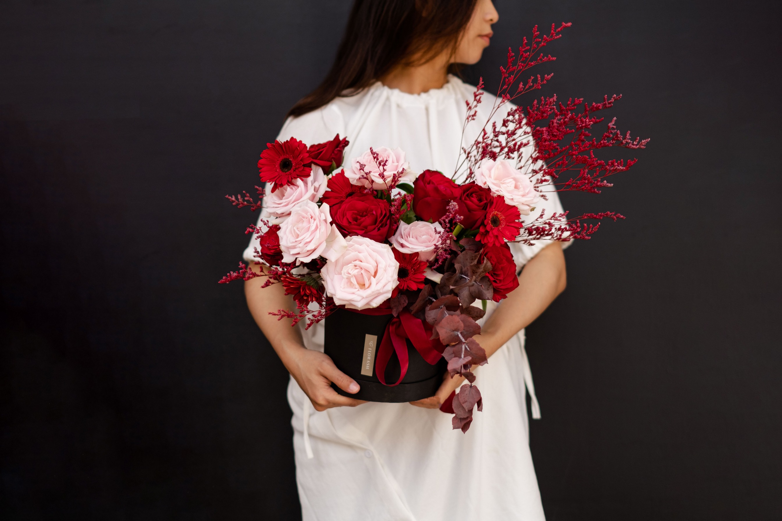 Florash - Florist Bandung - Same Day Delivery - Rosa Autumn Box M
