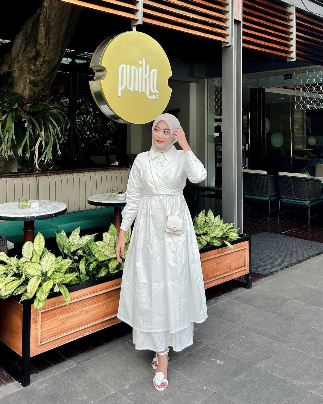 House of Shopaholic - DIBA MIDI DRESS