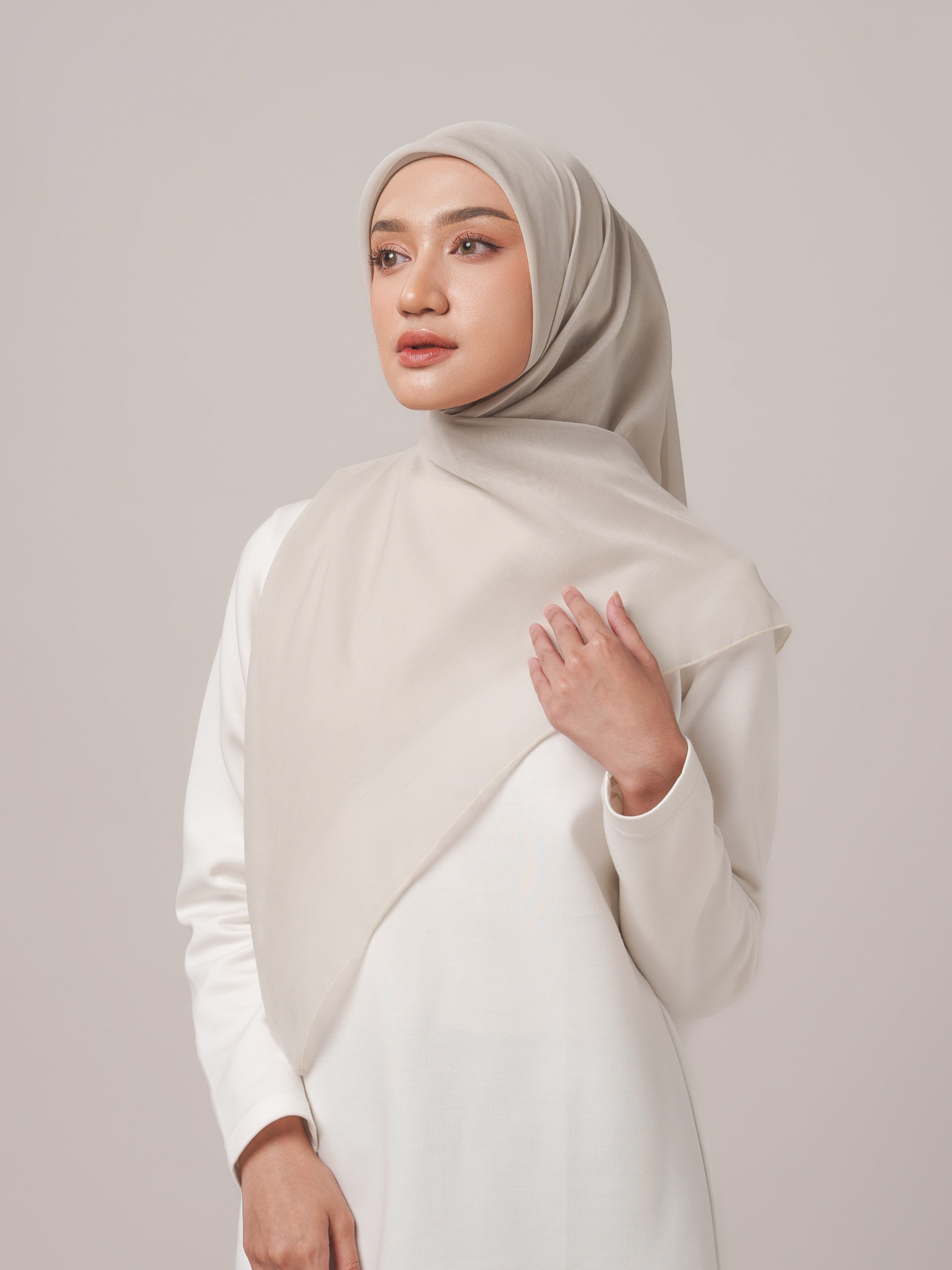 napocut - Plain Paris - Hijab Segiempat Paris Jepang Premium Brown Series