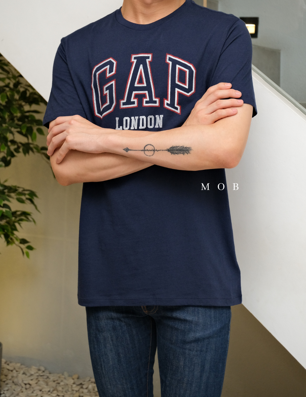 MOB - GPSST1204C GAP LONDON Logo SS Tee Navy