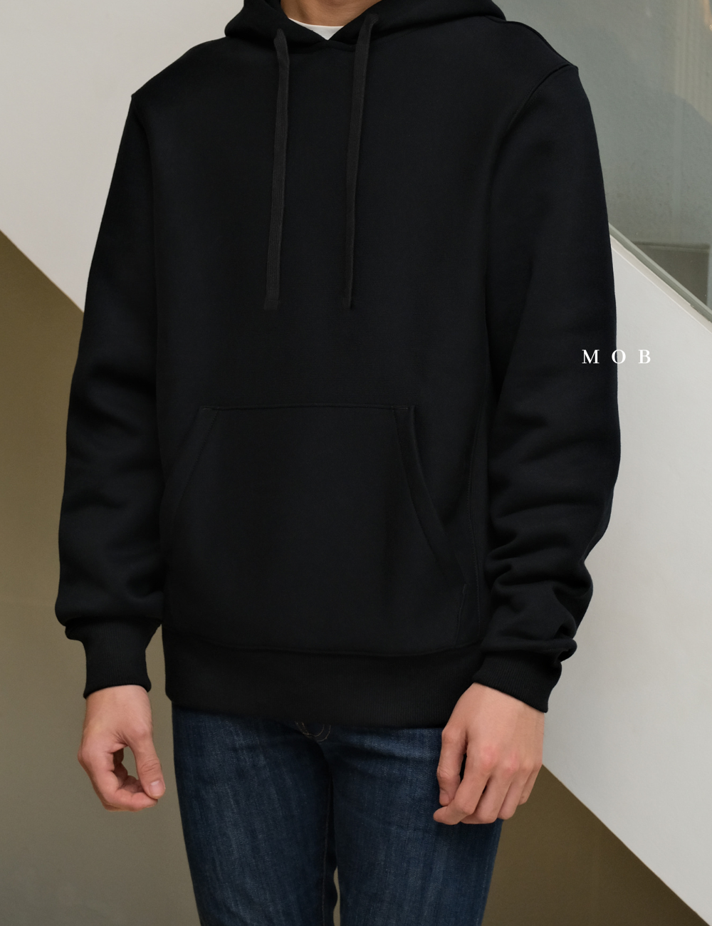 MOB - STHOD03001 Pullover Hooded Basic Black