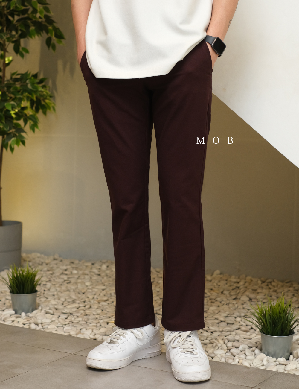 MOB - ONPT4007 Straight Ultimate Built-In Flex Chinos Maroon