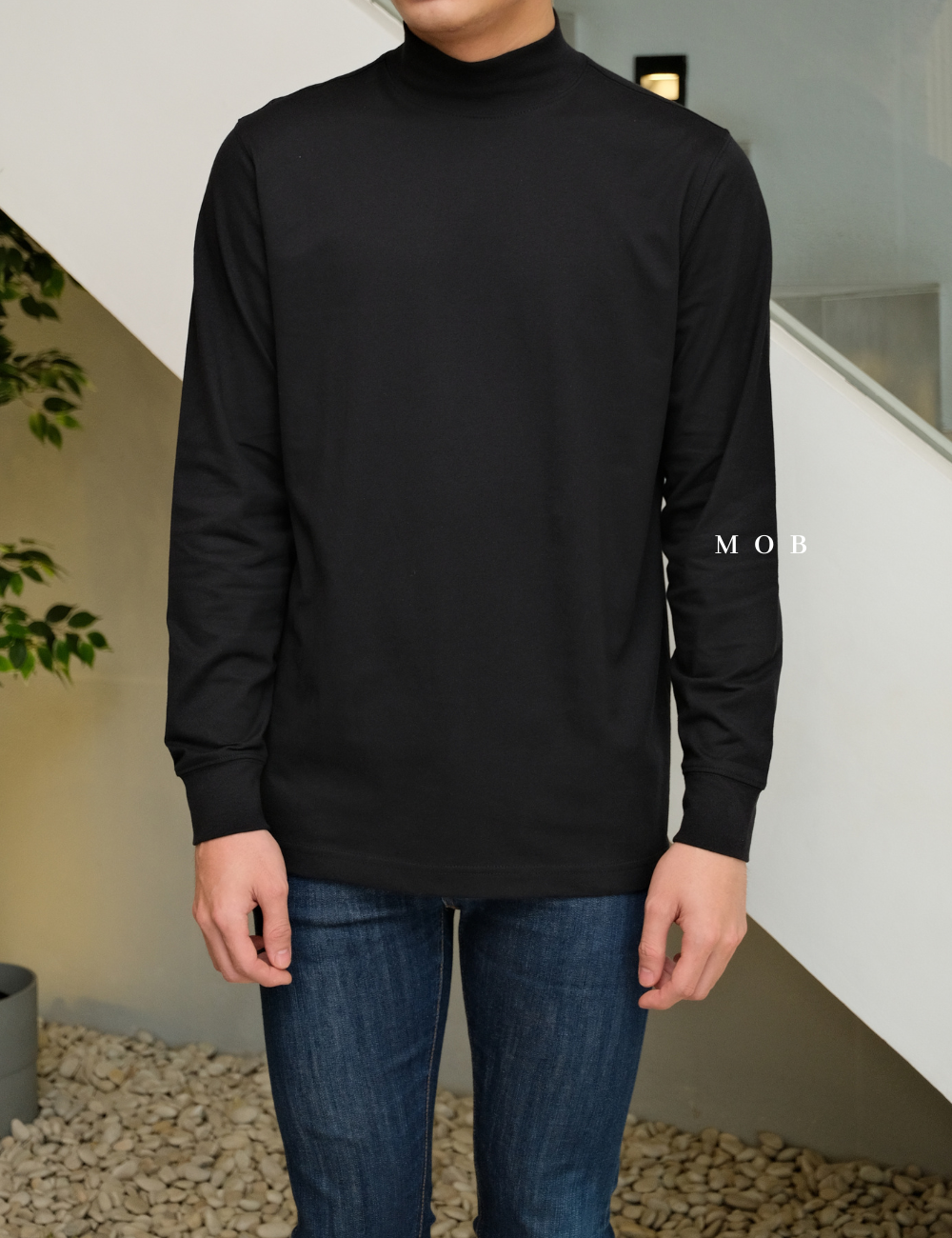 MOB - LELST02001 Super-Tshirt Mock Turtleneck Black
