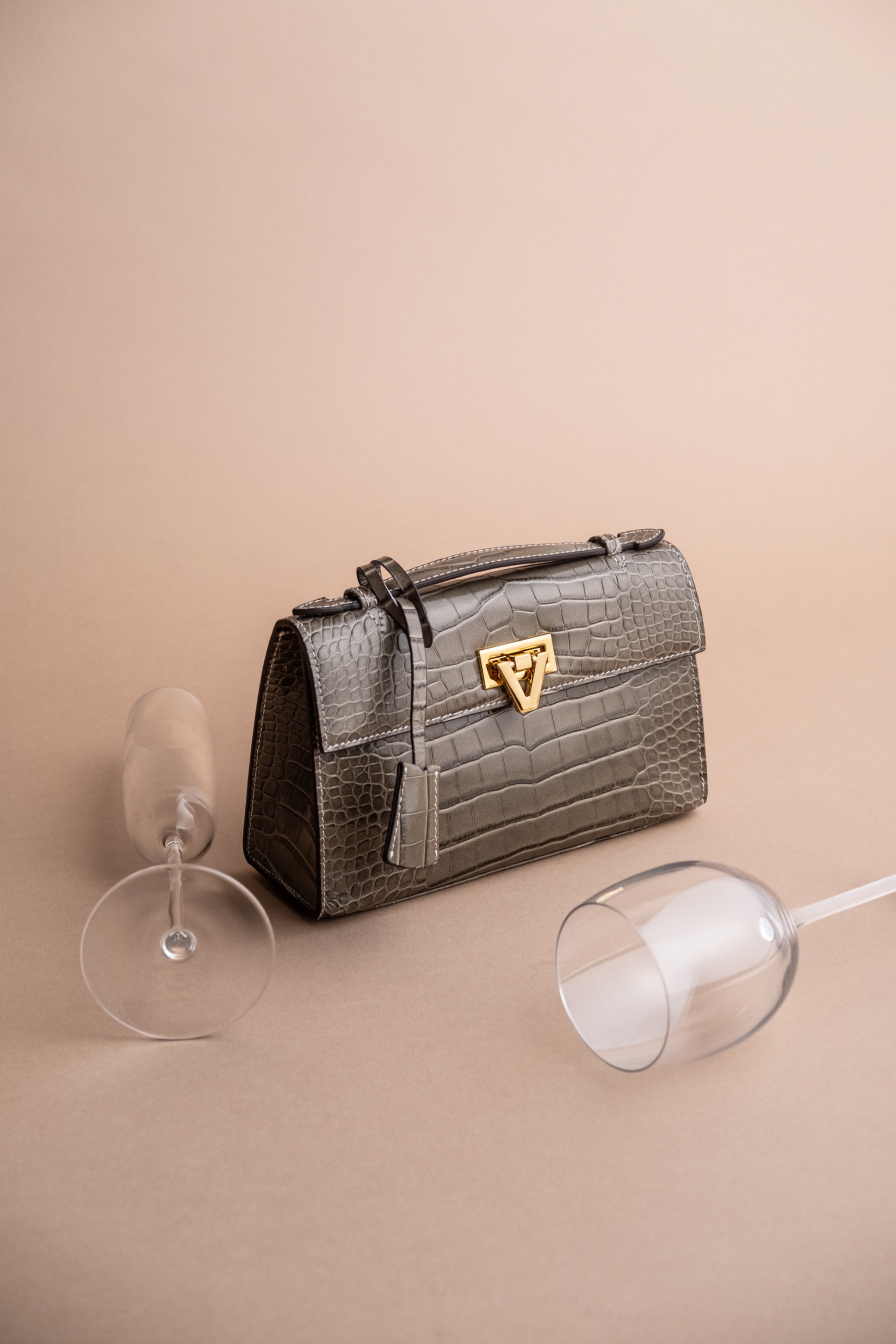 Vone World Website Officials | by Vone - Heart Bag Charcoal Crocodile Stamp