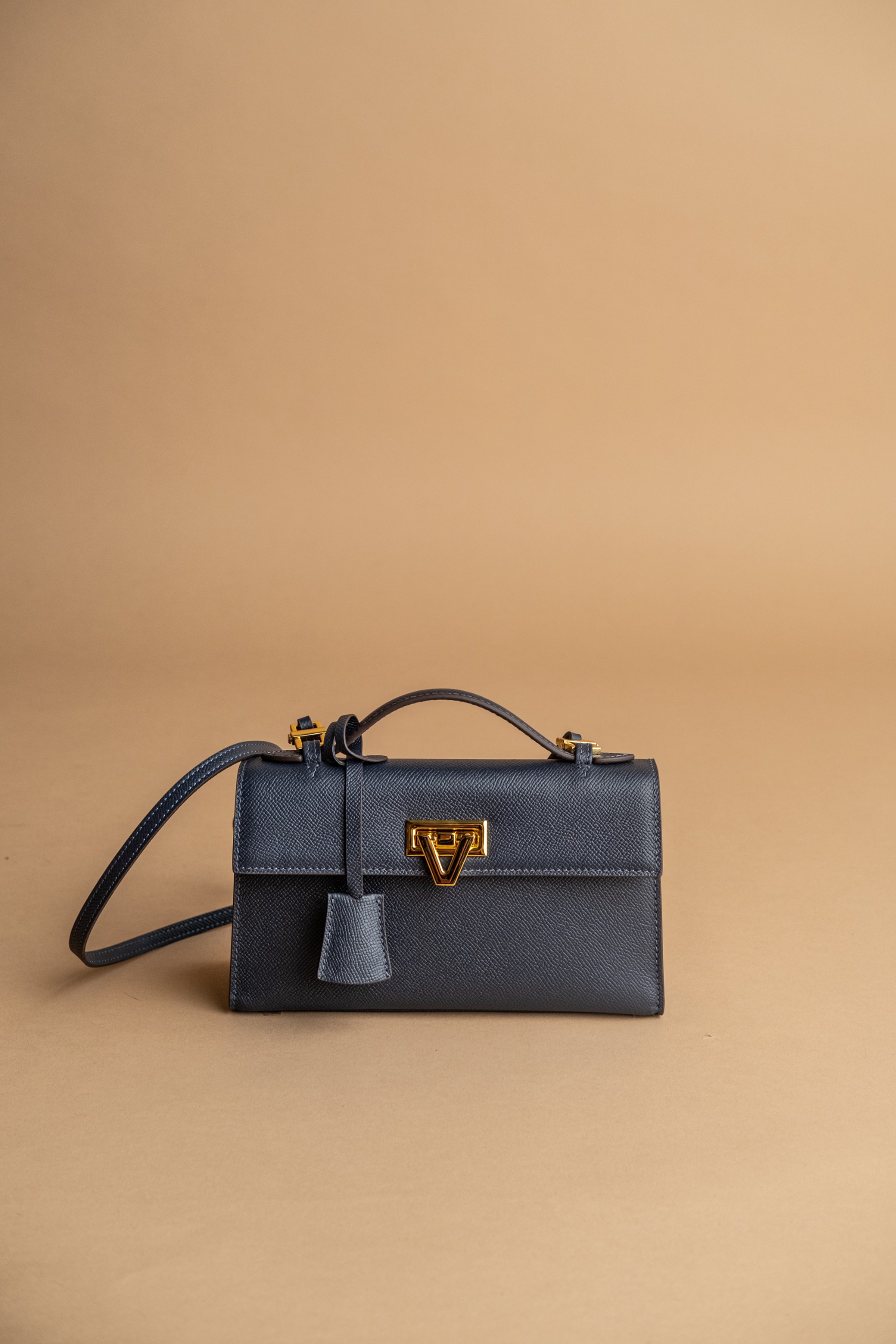 Vone World Website Officials | by Vone - READY STOCK Heart Bag Midnight ...